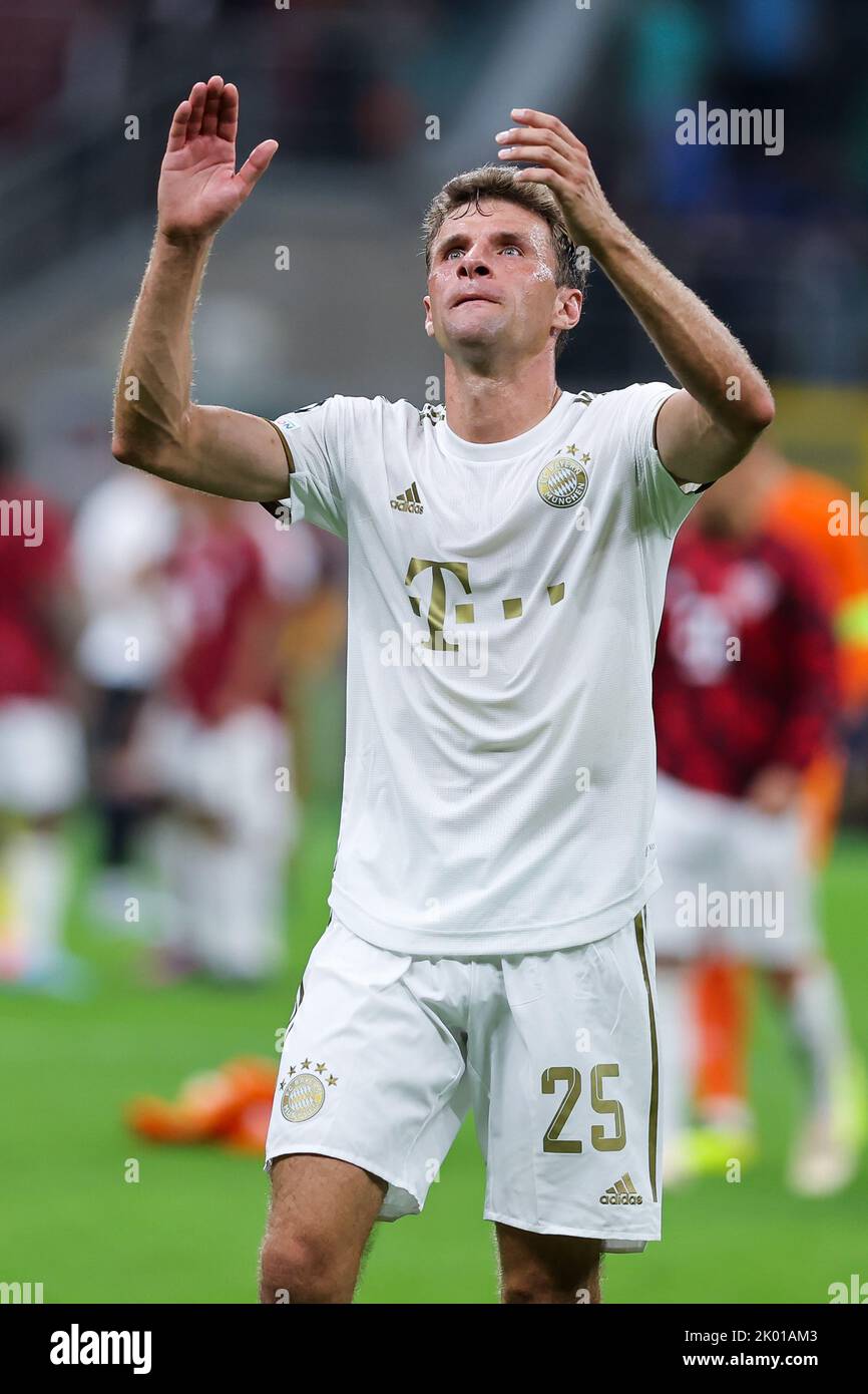 Thomas Muller of FC Bayern Munchen celebrates the victory at the end of ...