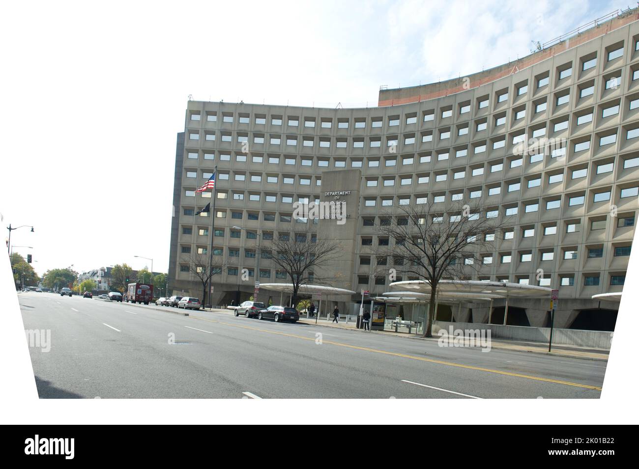HUD headquarters: exterior views of Robert C. Weaver Federal Building ...