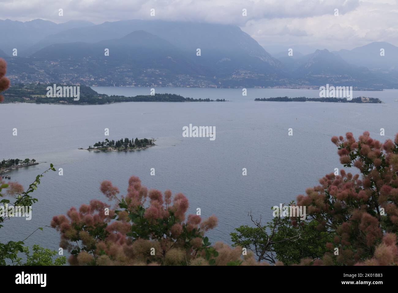 Impressionen aus Manerba del Garda am Gardasee Stock Photo - Alamy