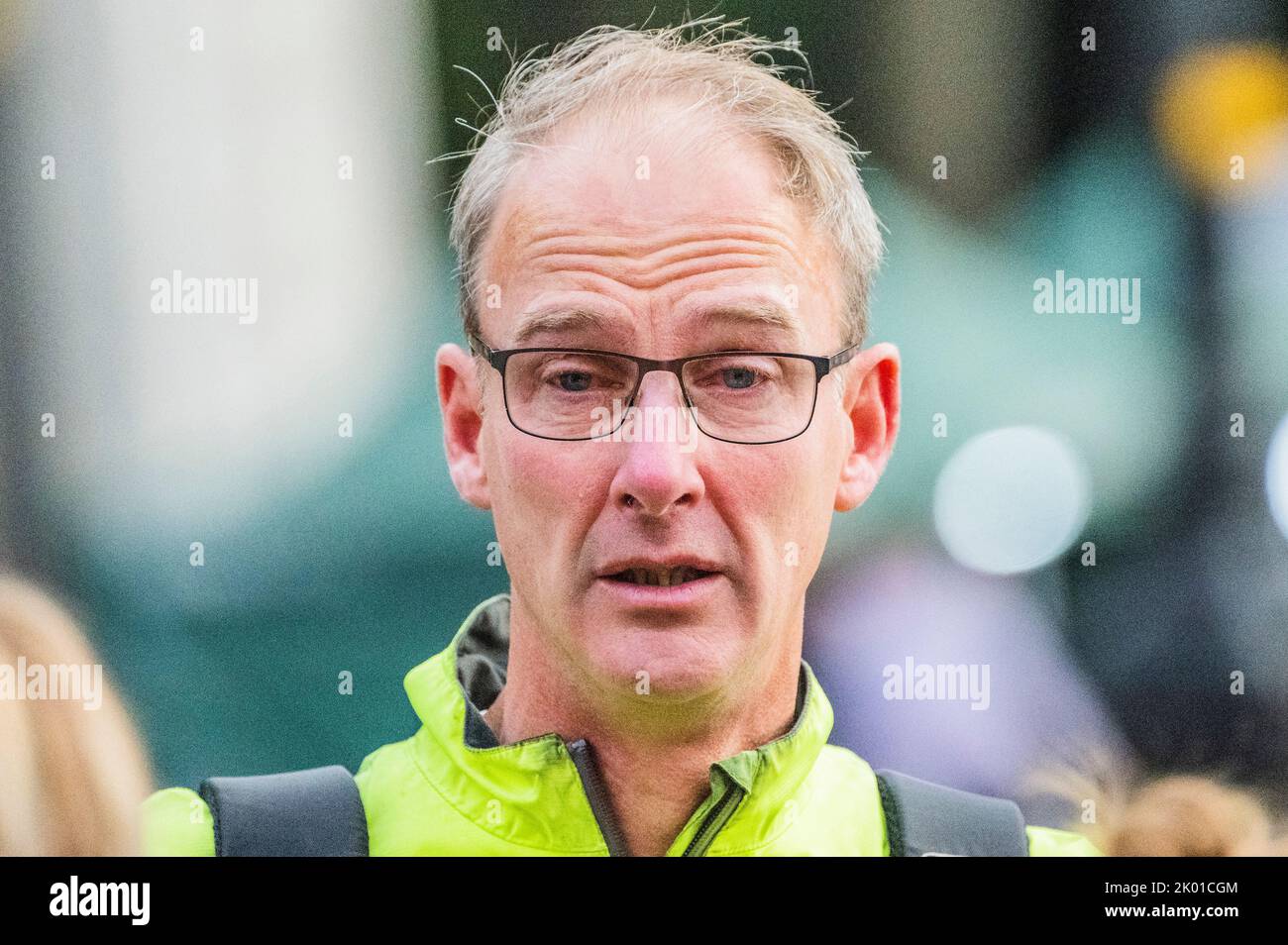 London, UK. 9th Sep, 2022. Many are emotional and sad faces and tears ...