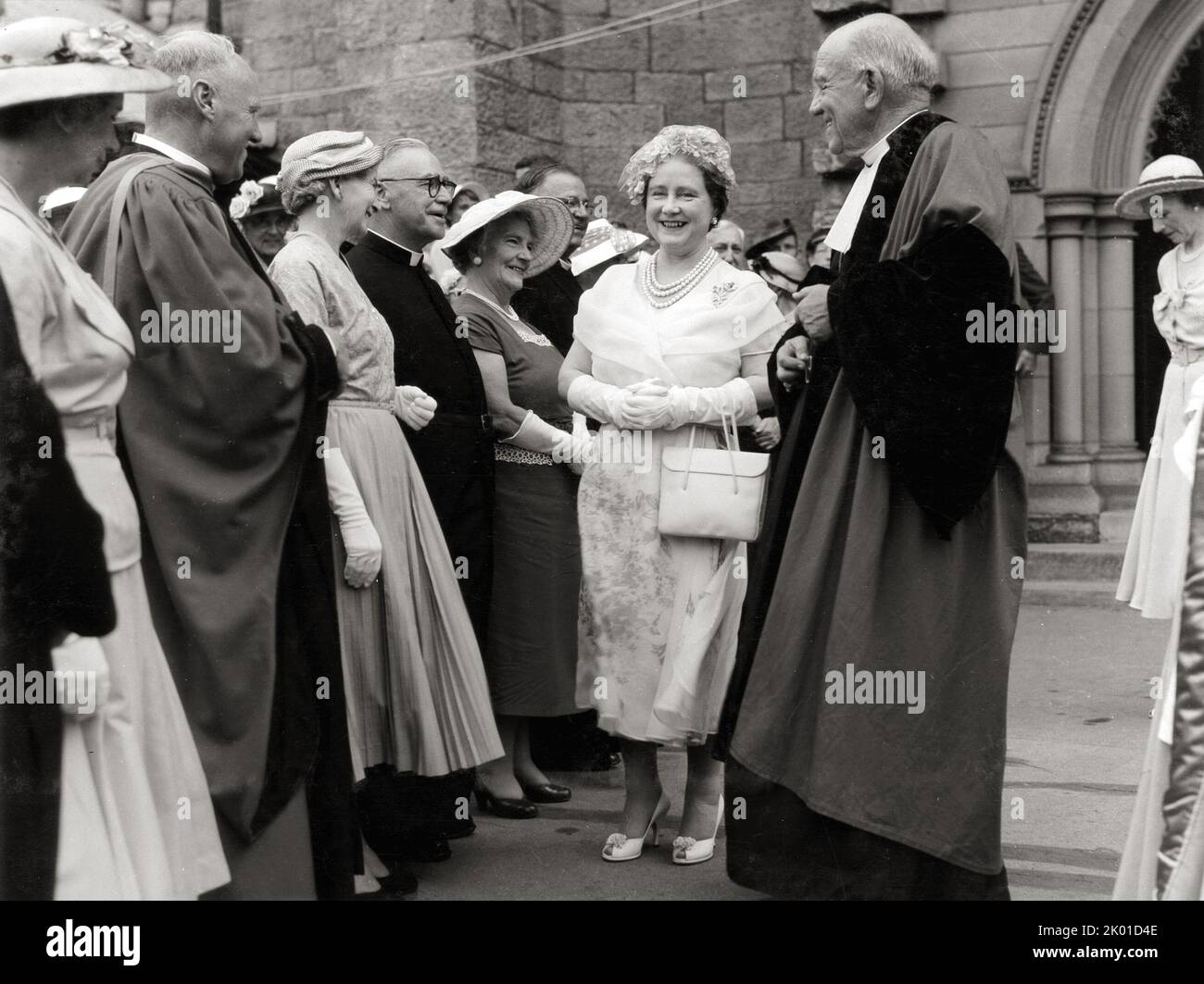 Queen Elizabeth The Queen Mother at St John's Cathedral, Brisbane ...