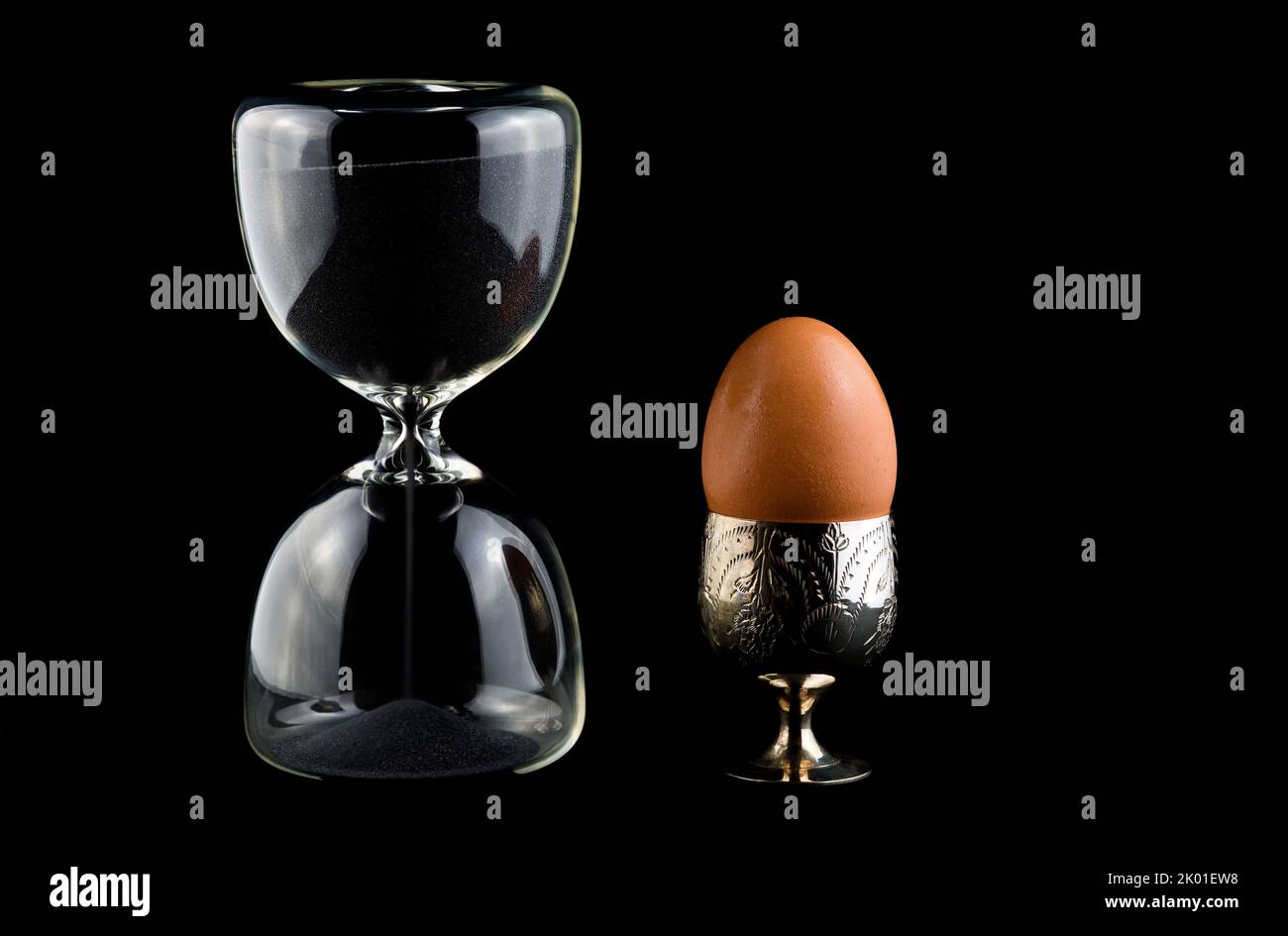 Egg shell timer hi-res stock photography and images - Alamy