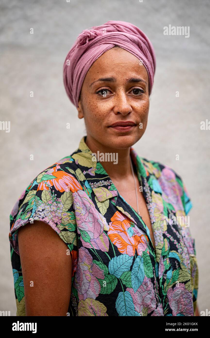 Zadie smith 2022 hi-res stock photography and images - Alamy