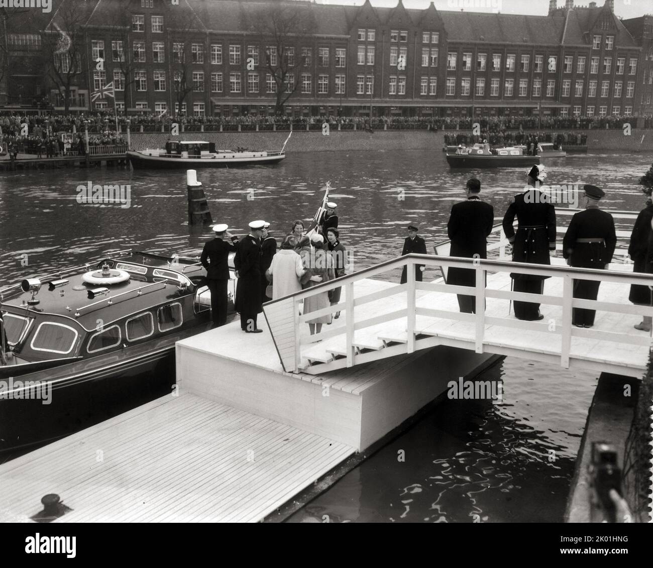 Royal photo - Queen Elisabeth II and Prince Philip, Duke of Edinburgh ...