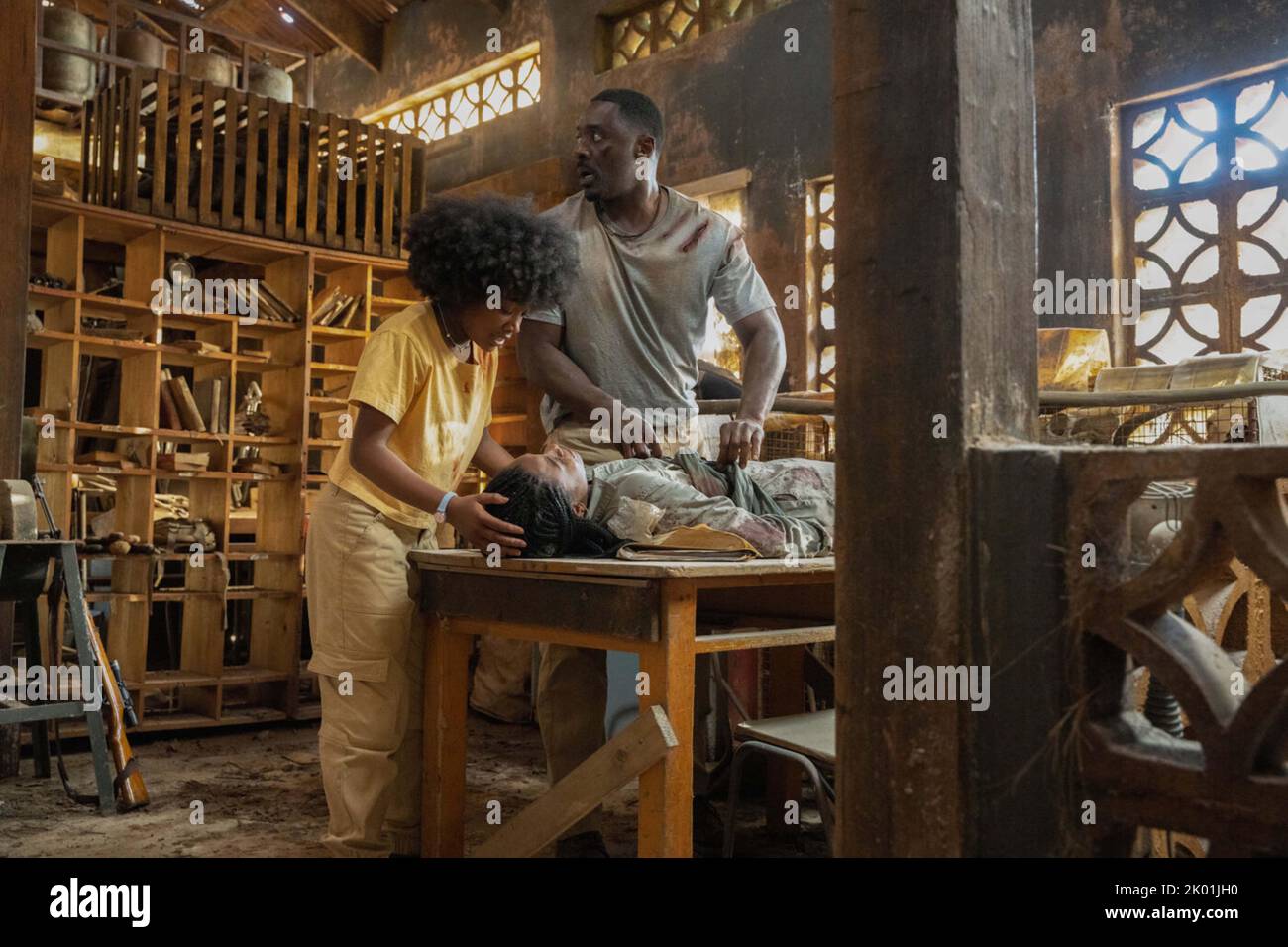 BEAST (2022) LEAH JEFFRIES IDRIS ELBA BALTASAR KORMAKUR (DIR) UNIVERSAL ...