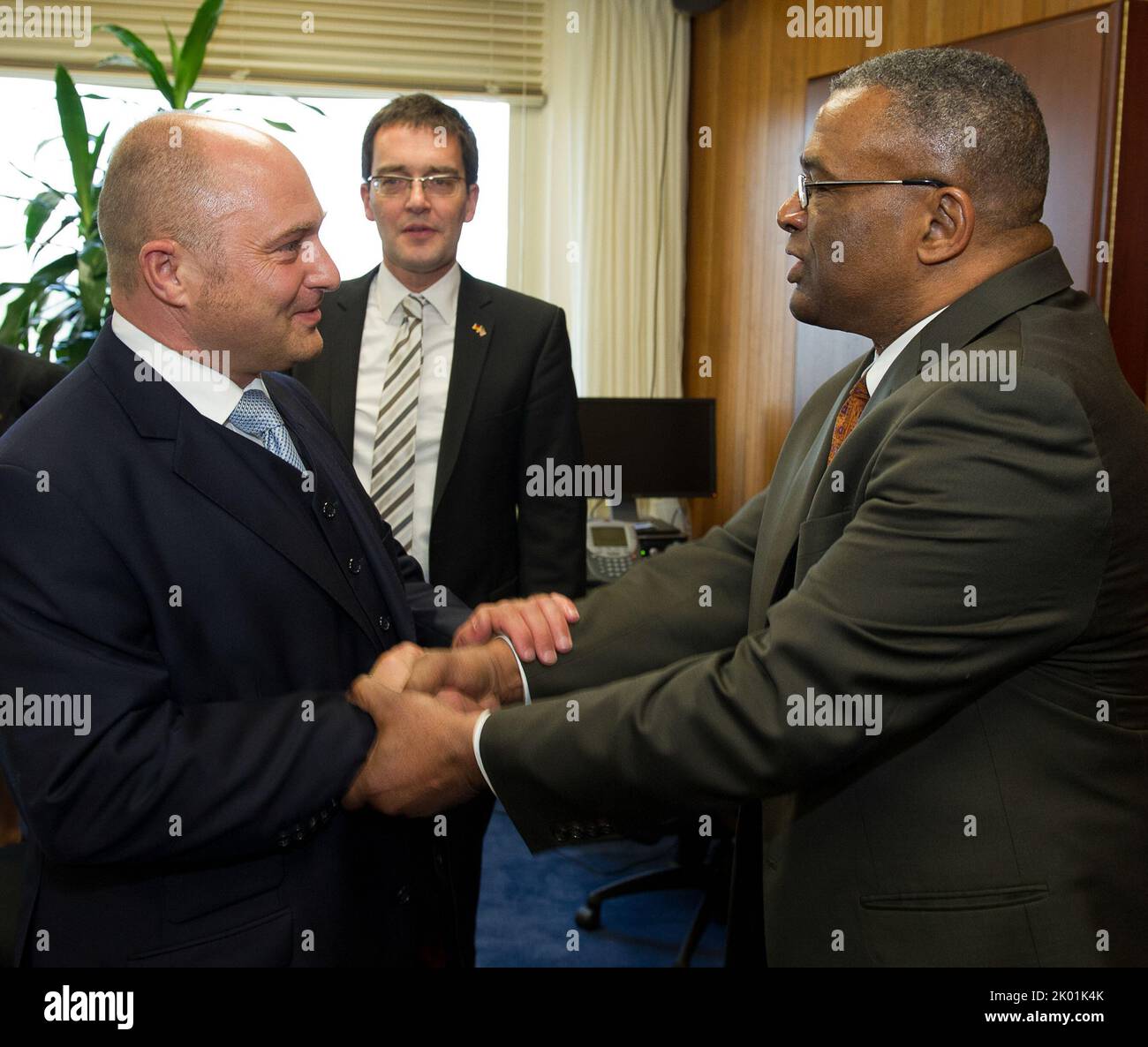 Visit of delegation from Germany's Ministry of Transport, Building, and ...