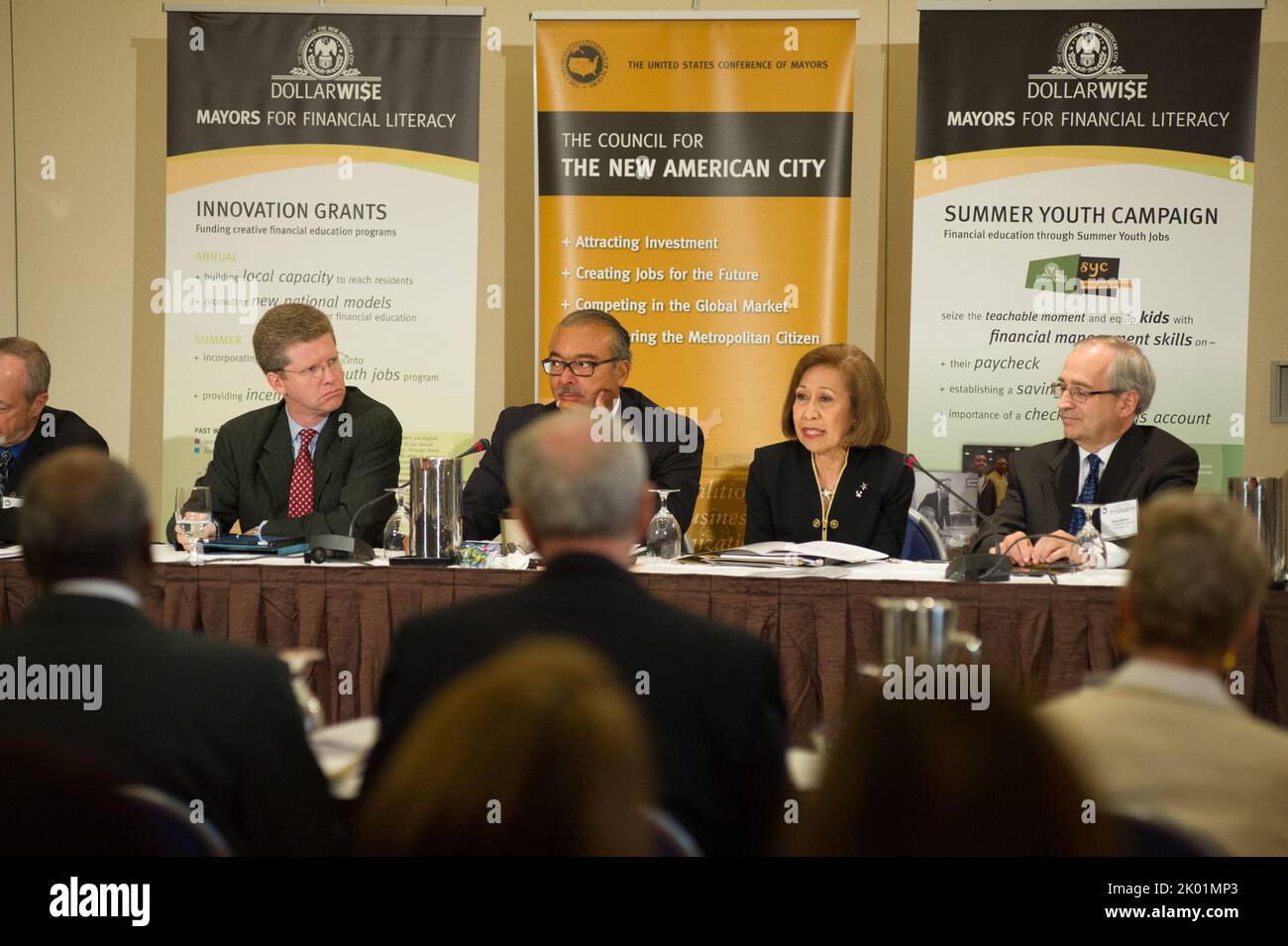 Secretary Shaun Donovan at U.S. Conference of Mayors meeting in ...