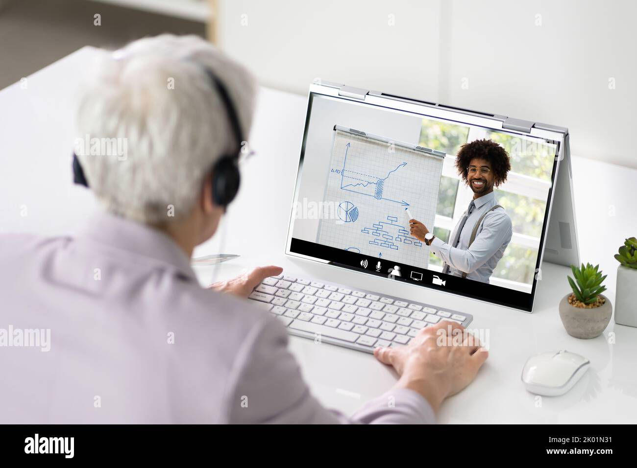 Digital coach hi-res stock photography and images - Alamy