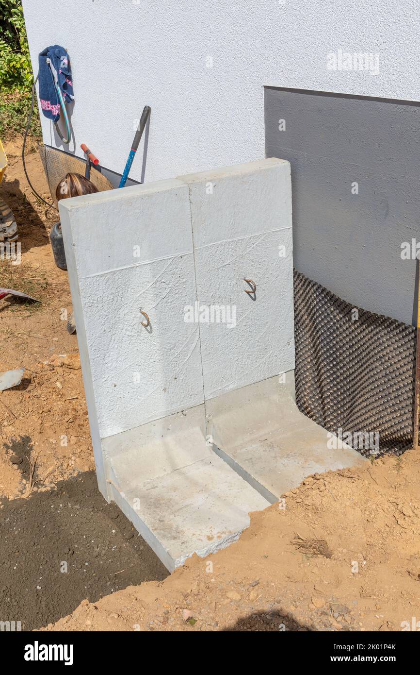 installation of a L-Stone at the concrete bed with contact to the knob ...