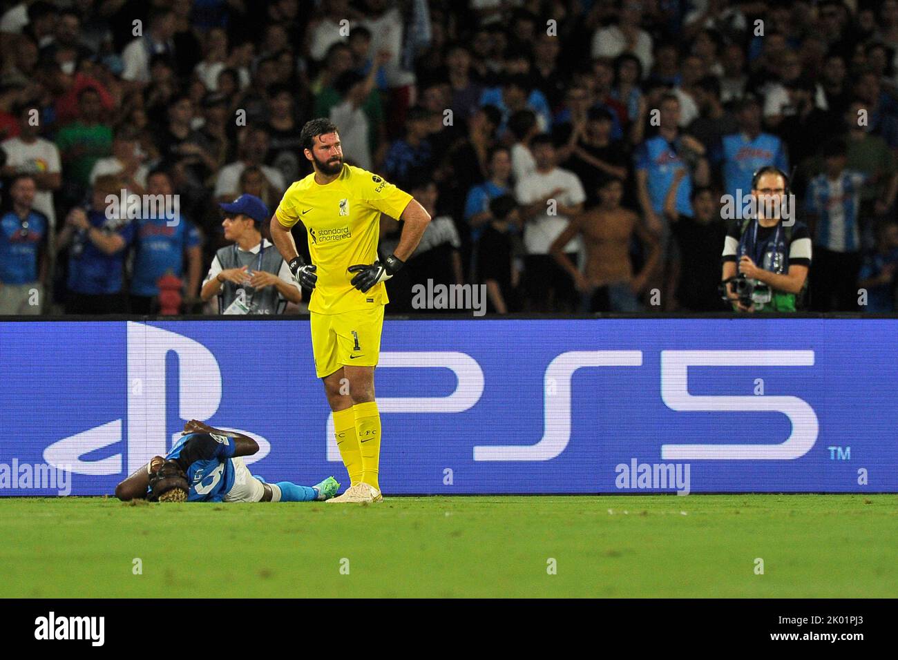 Victor Osimhen player of Napoli end Alisson Becker player of Liverpool ...