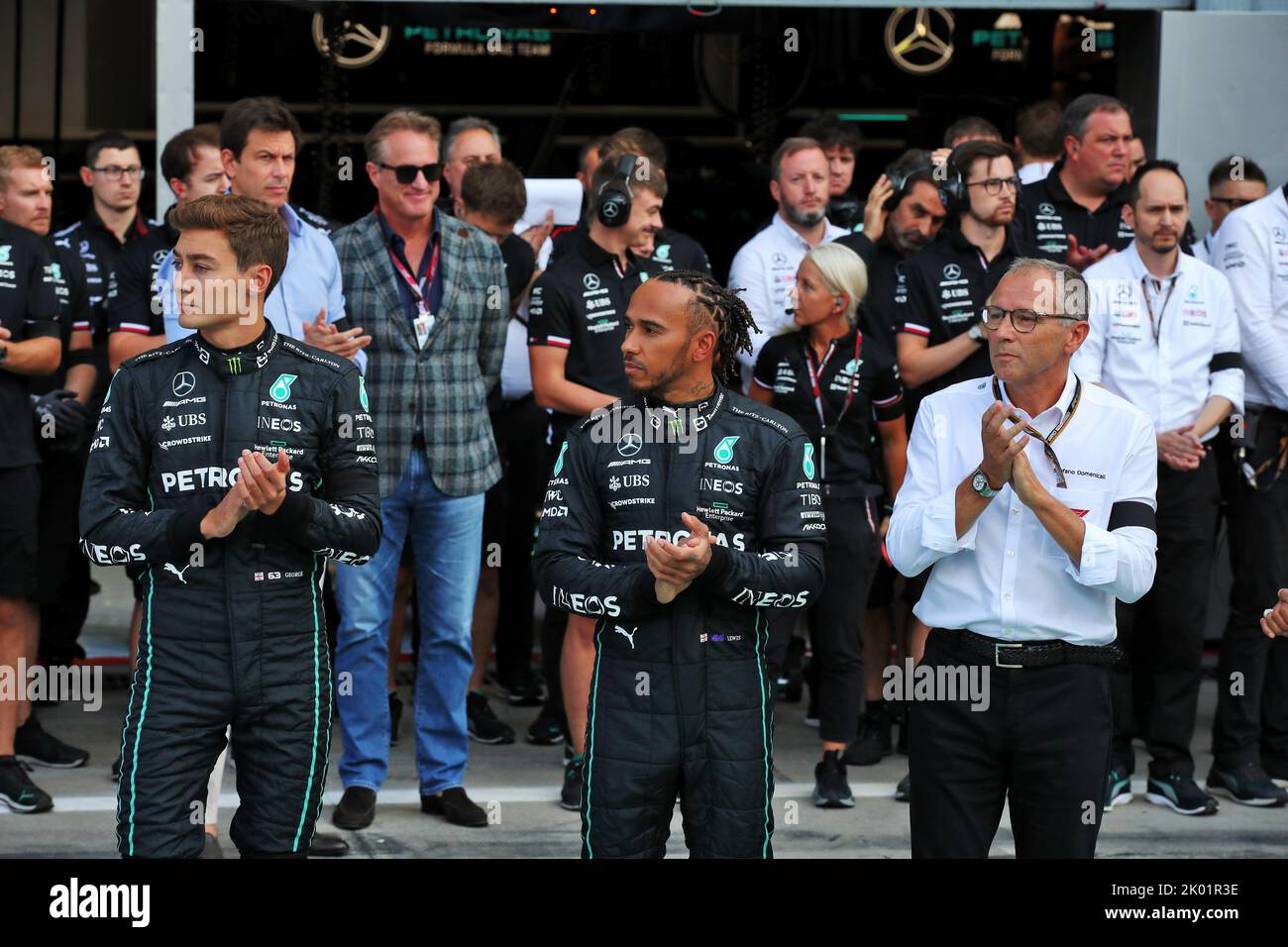 Queen elizabeth lewis hamilton hi-res stock photography and images - Alamy