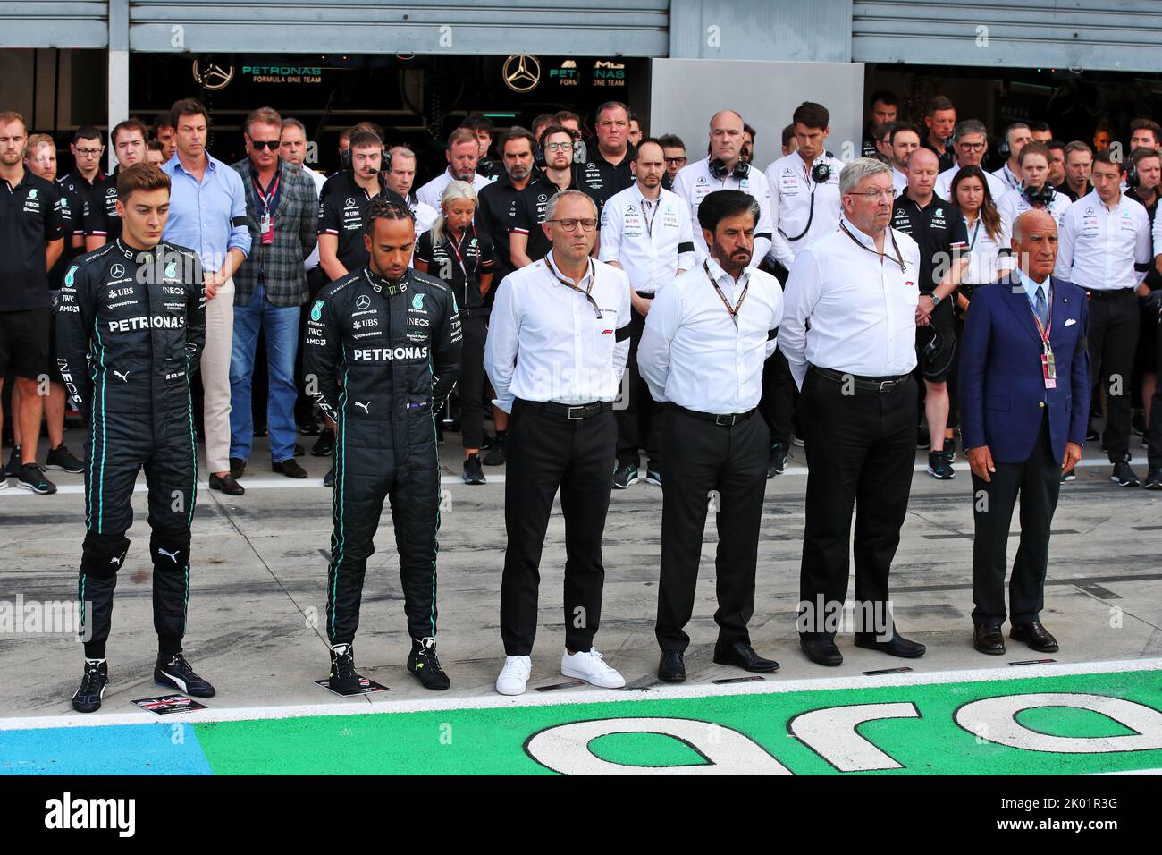 (L to R): George Russell (GBR) Mercedes AMG F1; Lewis Hamilton (GBR) Mercedes AMG F1; Stefano ...
