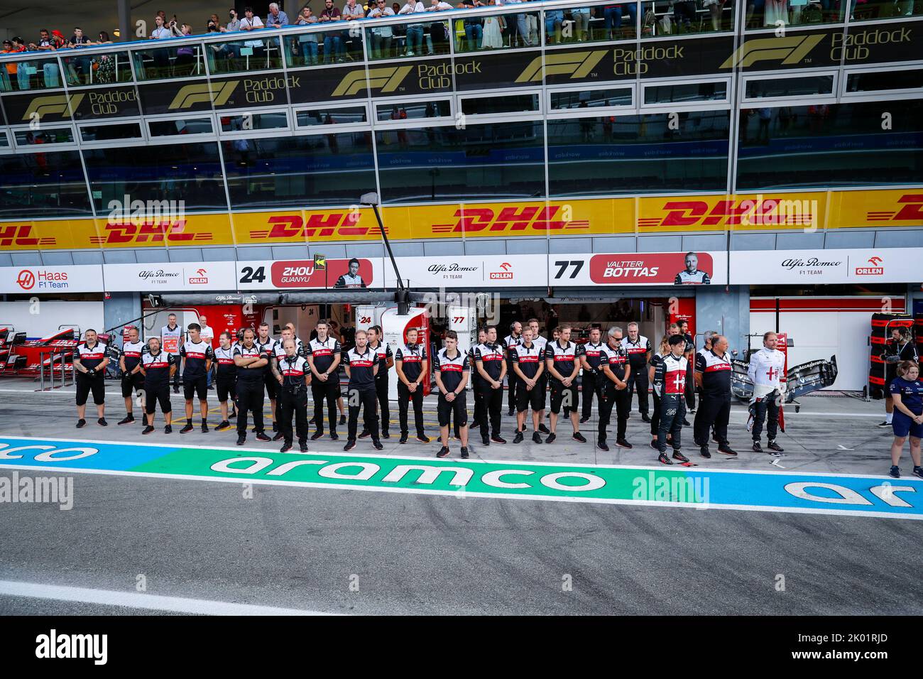 Alfa Romeo racing team, Minute of silence for Queen Elizabeth of ...