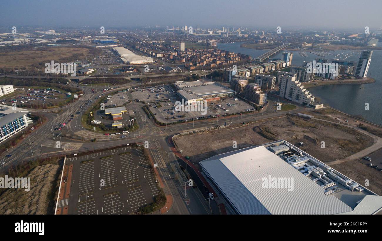 Cardiff swimming pool hi-res stock photography and images - Alamy