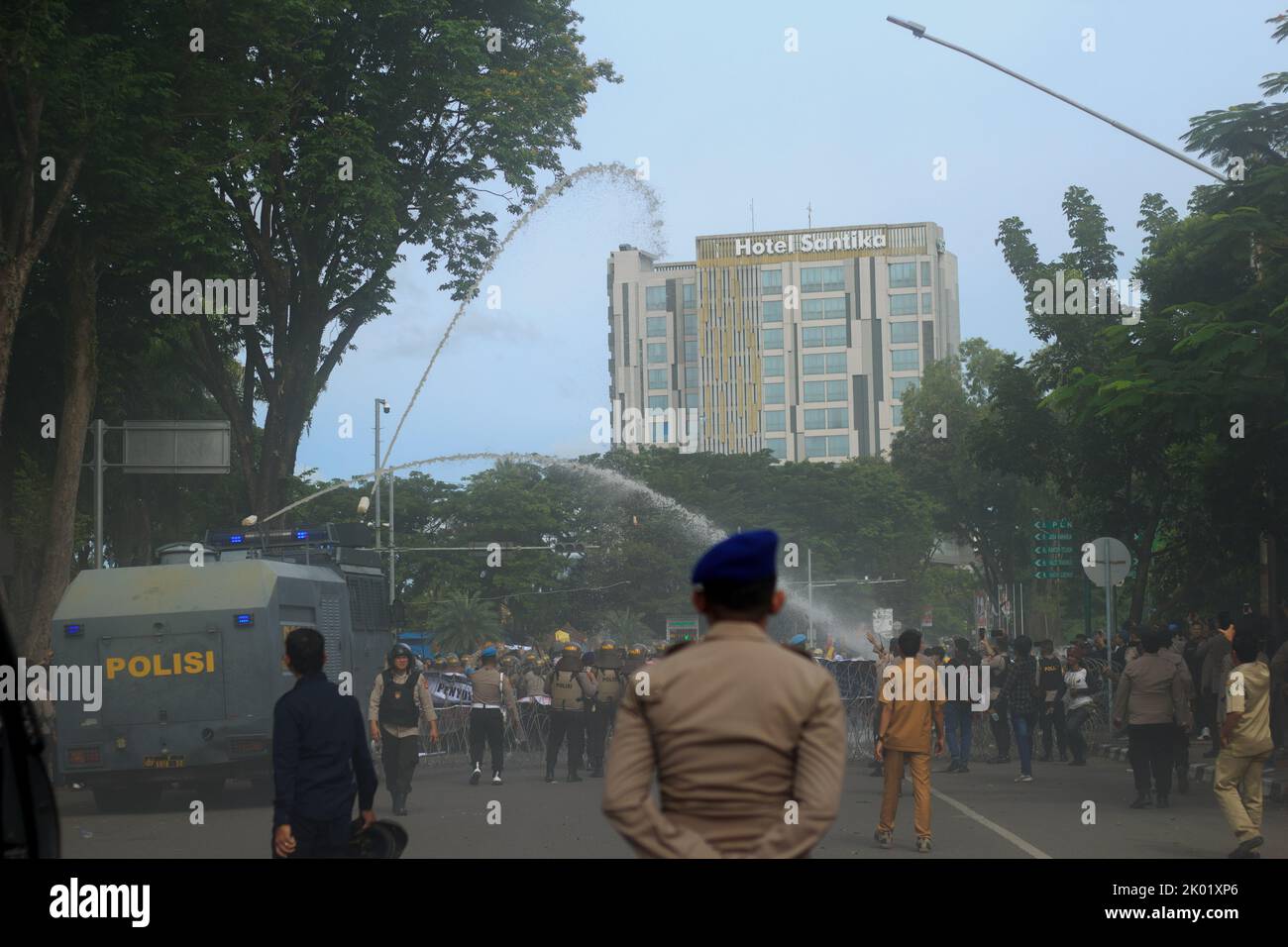 Demonstrations against the increase in the price of subsidized fuel oil ...