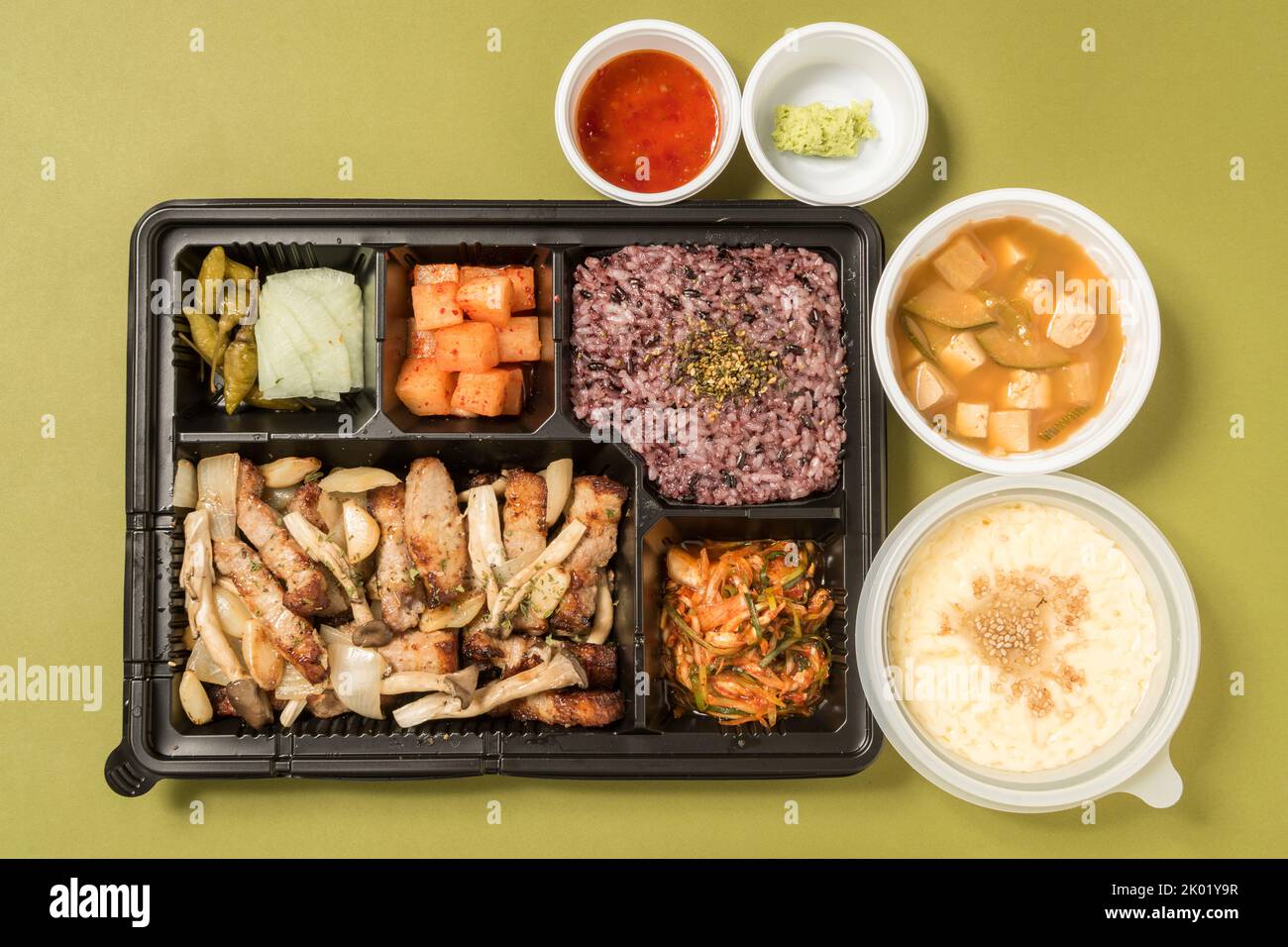 Korean container hi-res stock photography and images - Alamy