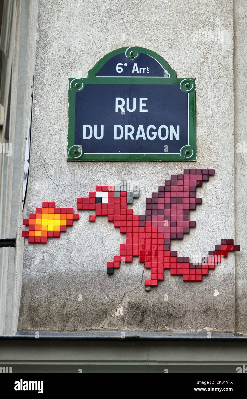 Visual odonomy - Rue du Dragon - Paris Stock Photo - Alamy
