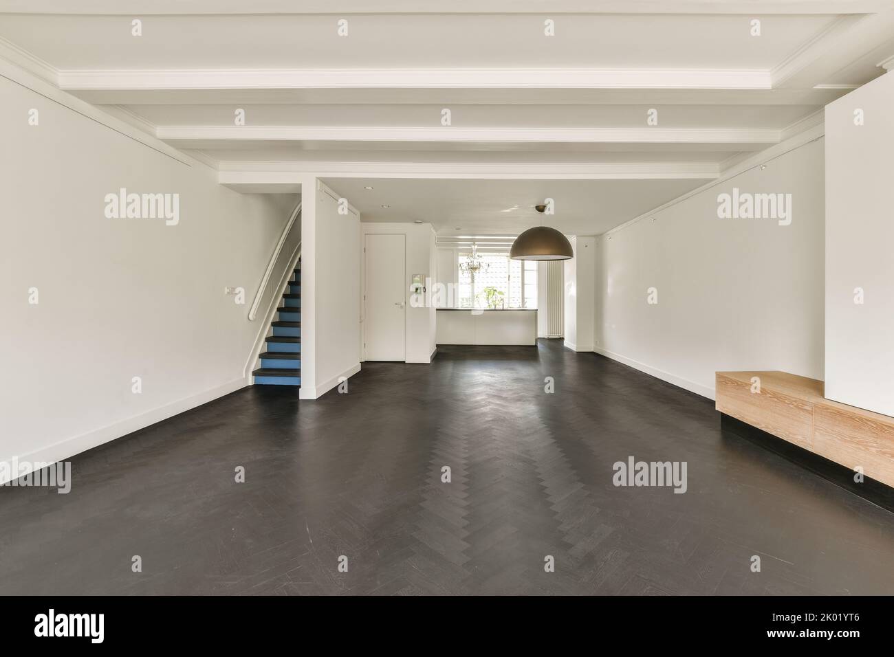 A cozy and spacious empty room in a luxury house Stock Photo - Alamy