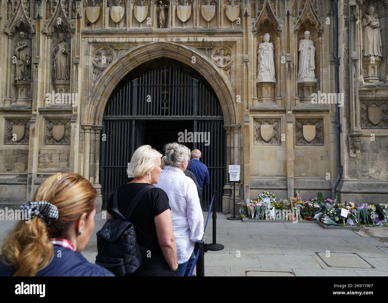 People queue to sign the book condolence at Canterbury Cathedral in ...