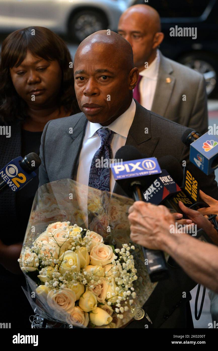 New York, NY, USA. 9th Sep, 2022. NY Mayor Eric Adams stops at the ...