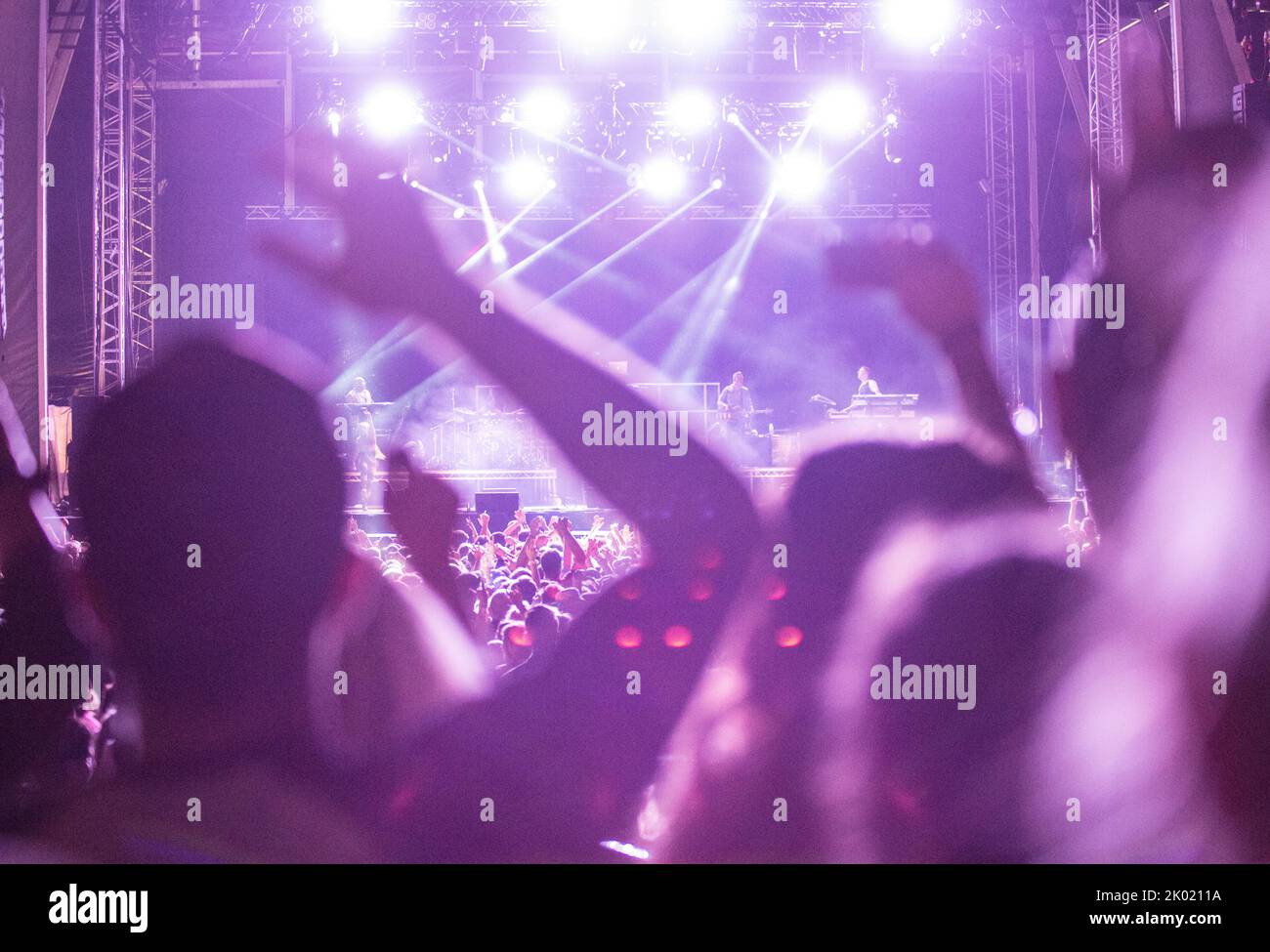 Rock concert stage jumping hi-res stock photography and images - Alamy