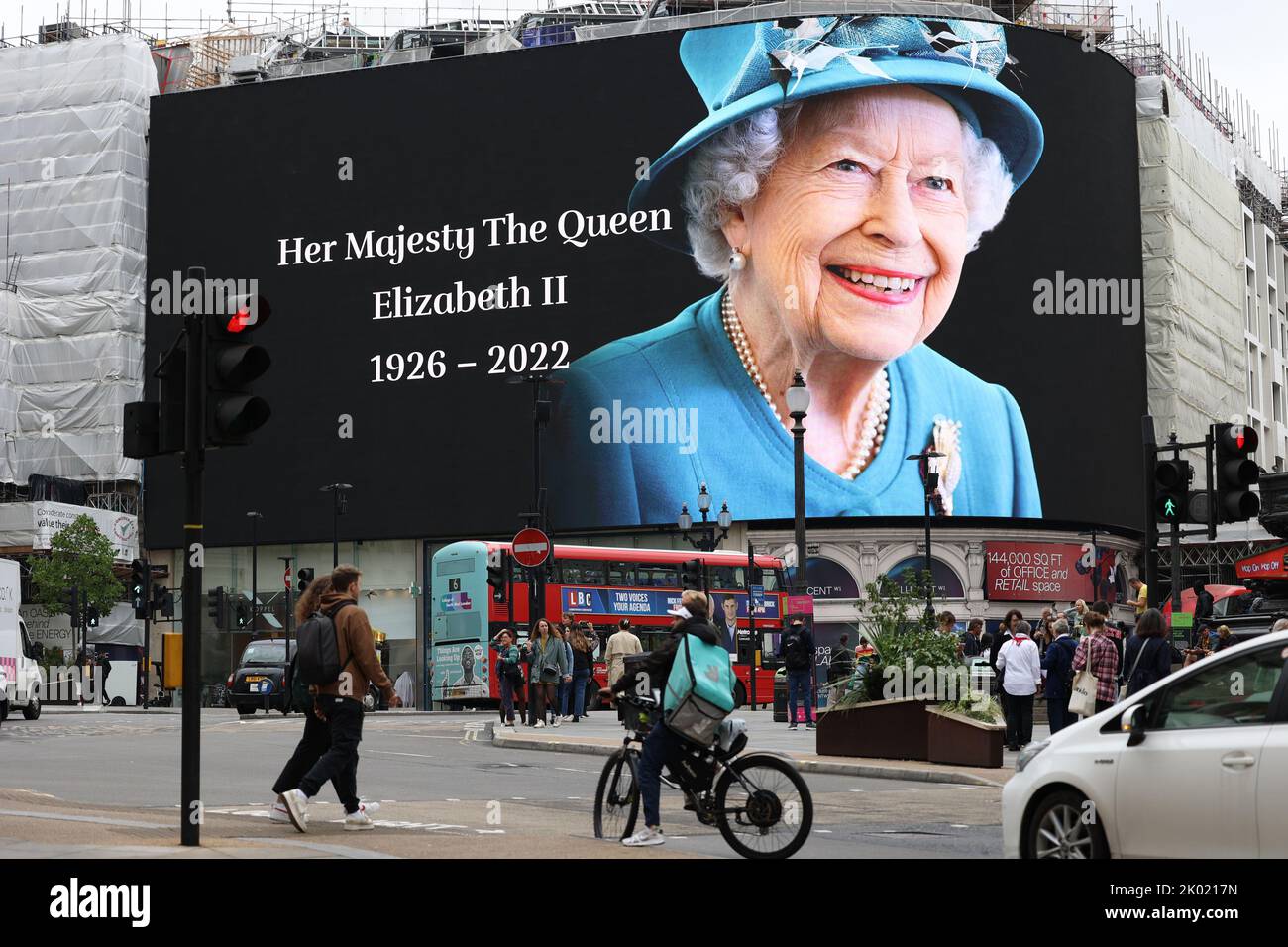 Death hrh queen elizabeth hi-res stock photography and images - Alamy
