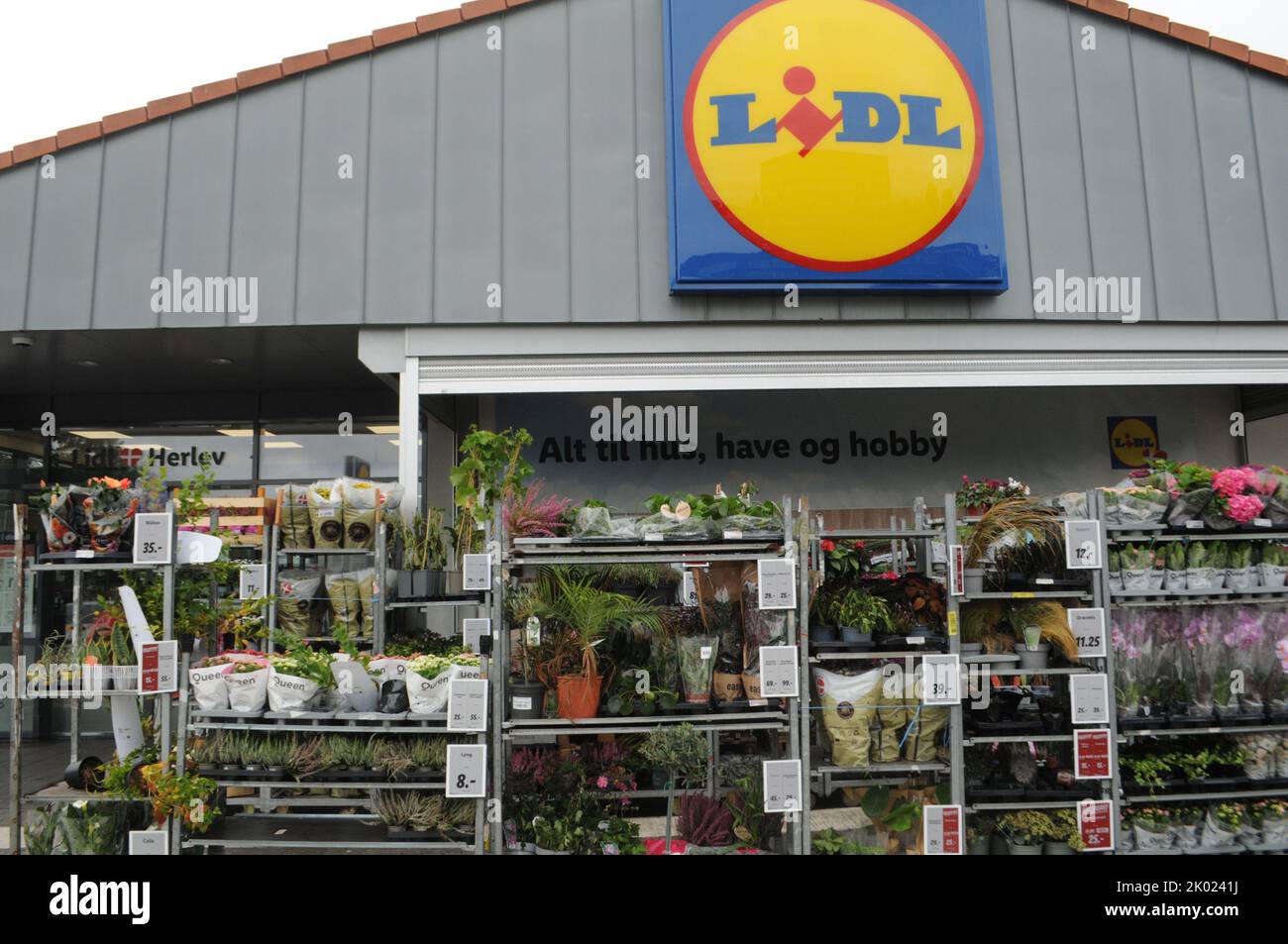 Lidle super market hi-res stock photography and images - Alamy