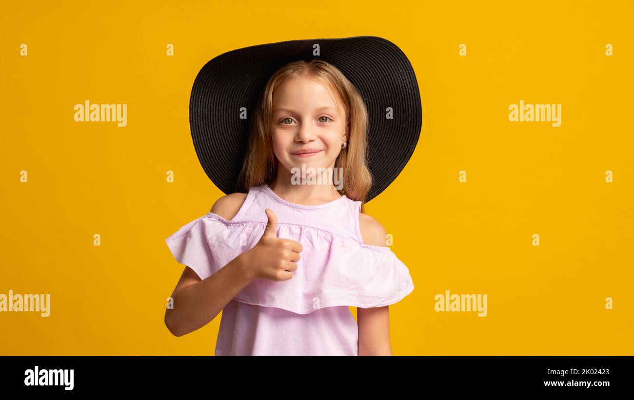 like gesture happy child good idea approval sign Stock Photo - Alamy