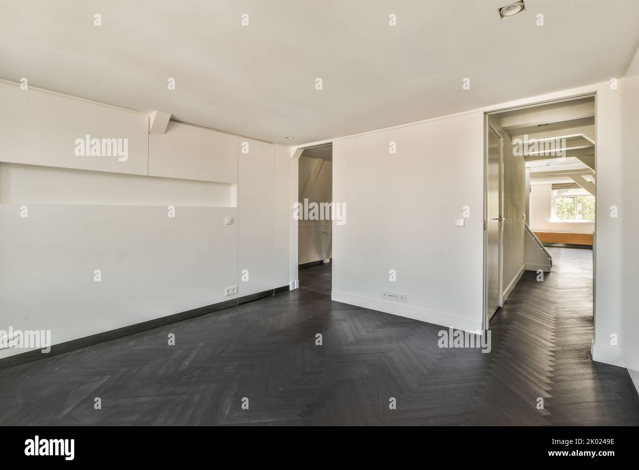 A cozy and spacious empty room in a luxury house Stock Photo - Alamy