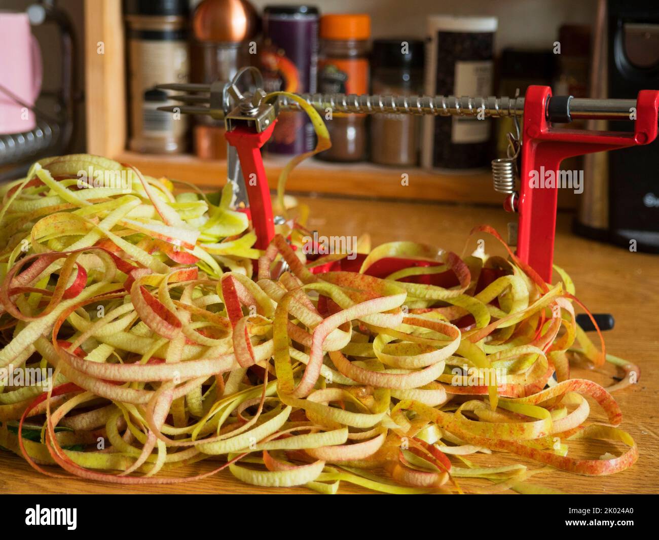 Coring apples hi-res stock photography and images - Alamy
