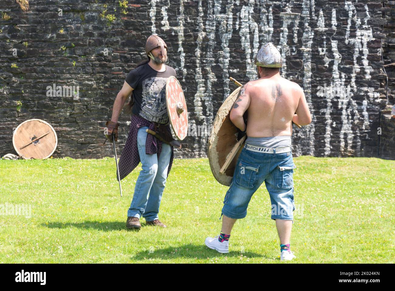 About sword fighting hi-res stock photography and images - Alamy