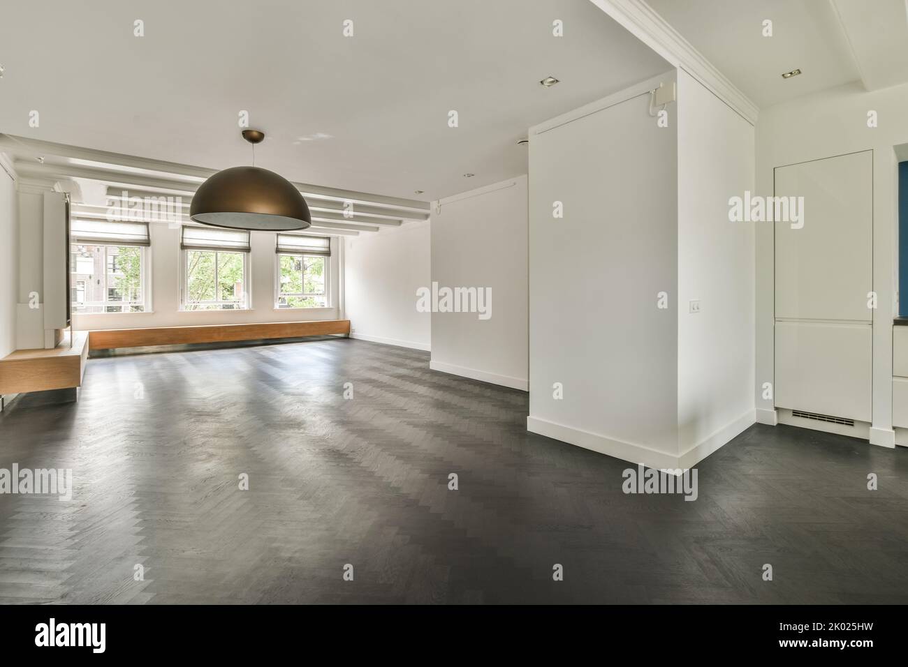 A cozy and spacious empty room in a luxury house Stock Photo - Alamy