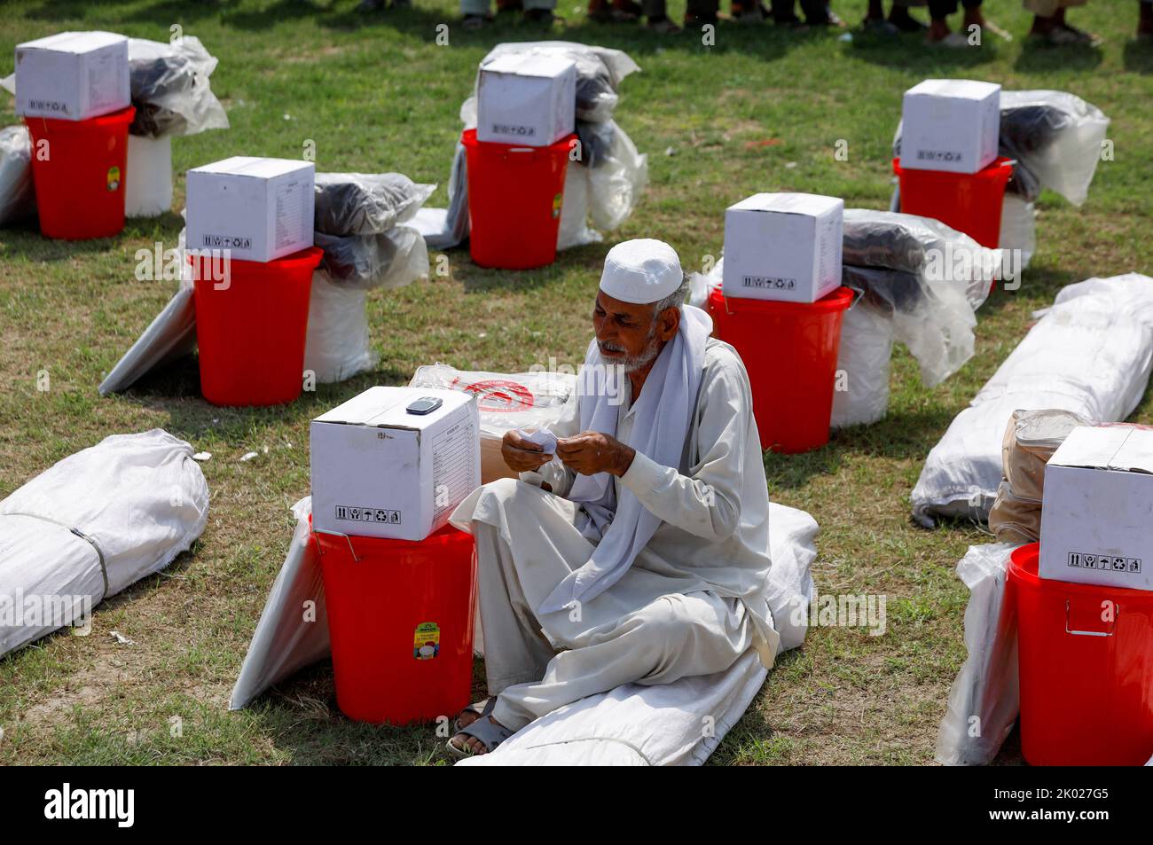 Hilal ahmar hi-res stock photography and images - Alamy