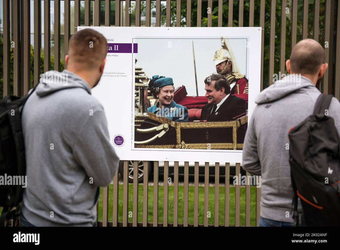 Queen elizabeth president lech walesa hi-res stock photography and ...