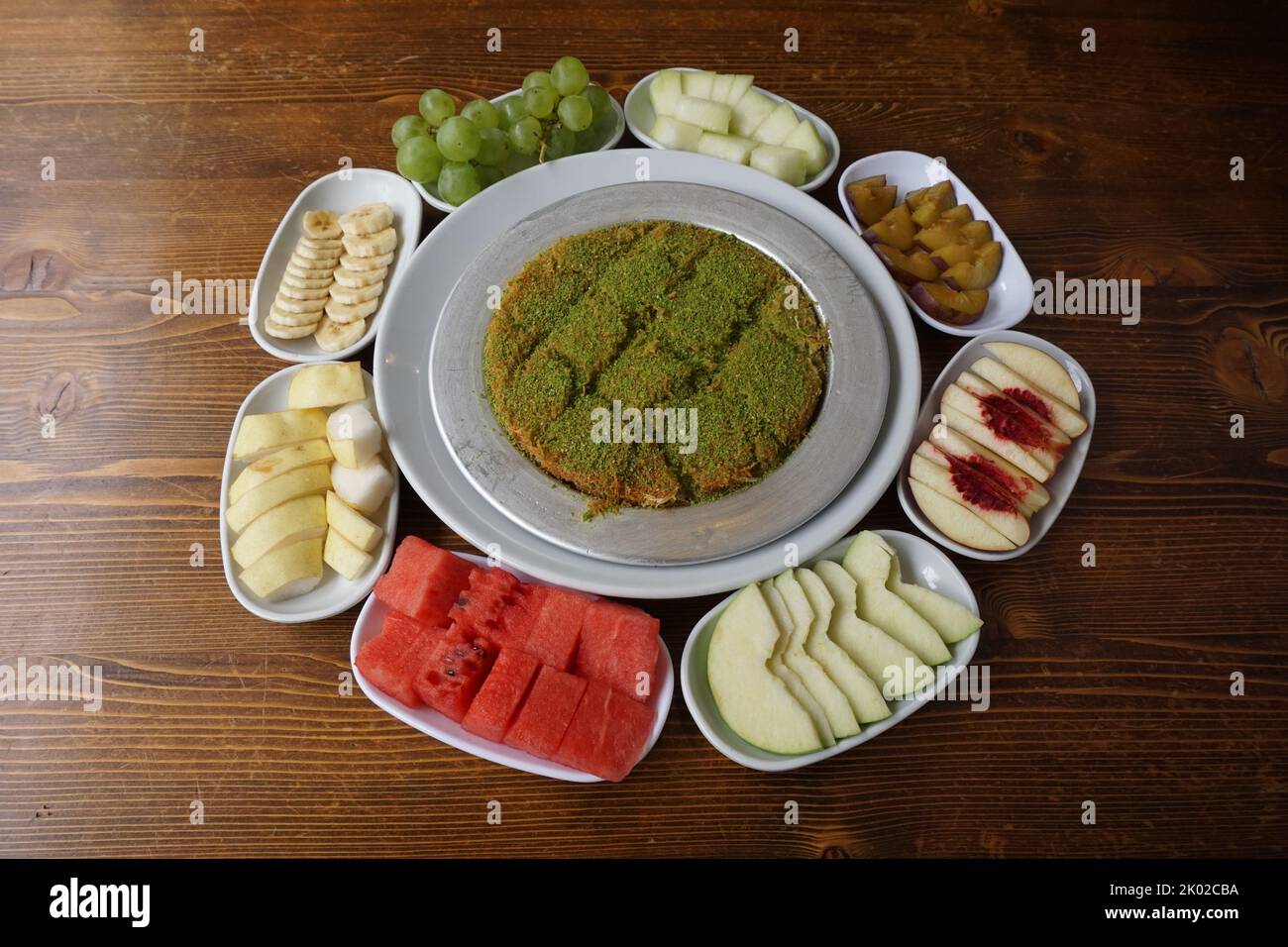 Kunafa background hi-res stock photography and images - Alamy
