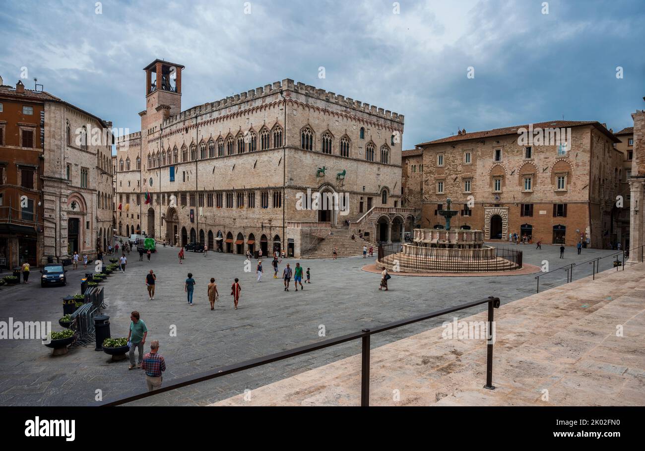 Perugia. Art of the palaces and churches of the medieval historic ...