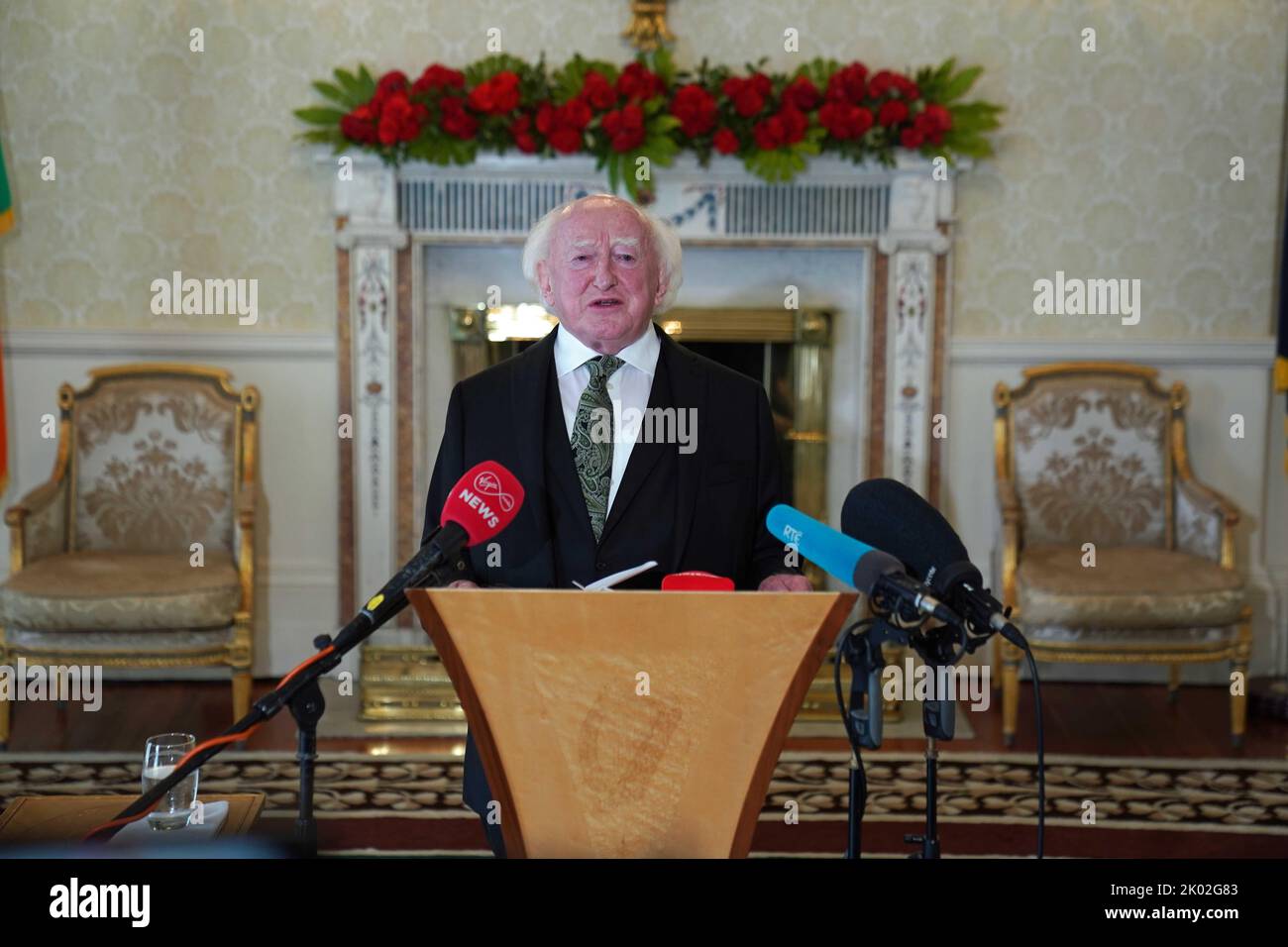 Michael higgins queen elizabeth hi-res stock photography and images - Alamy