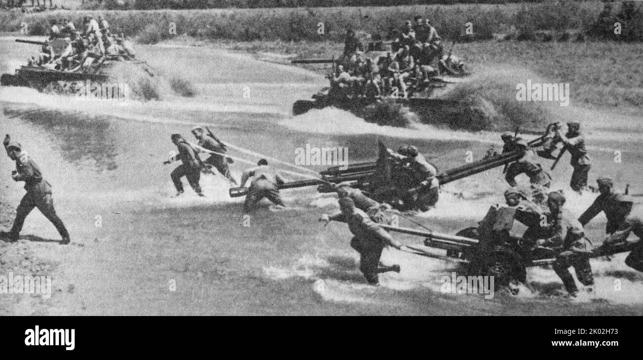 The offensive of the Soviet Army unfolded with increasing strength and ...