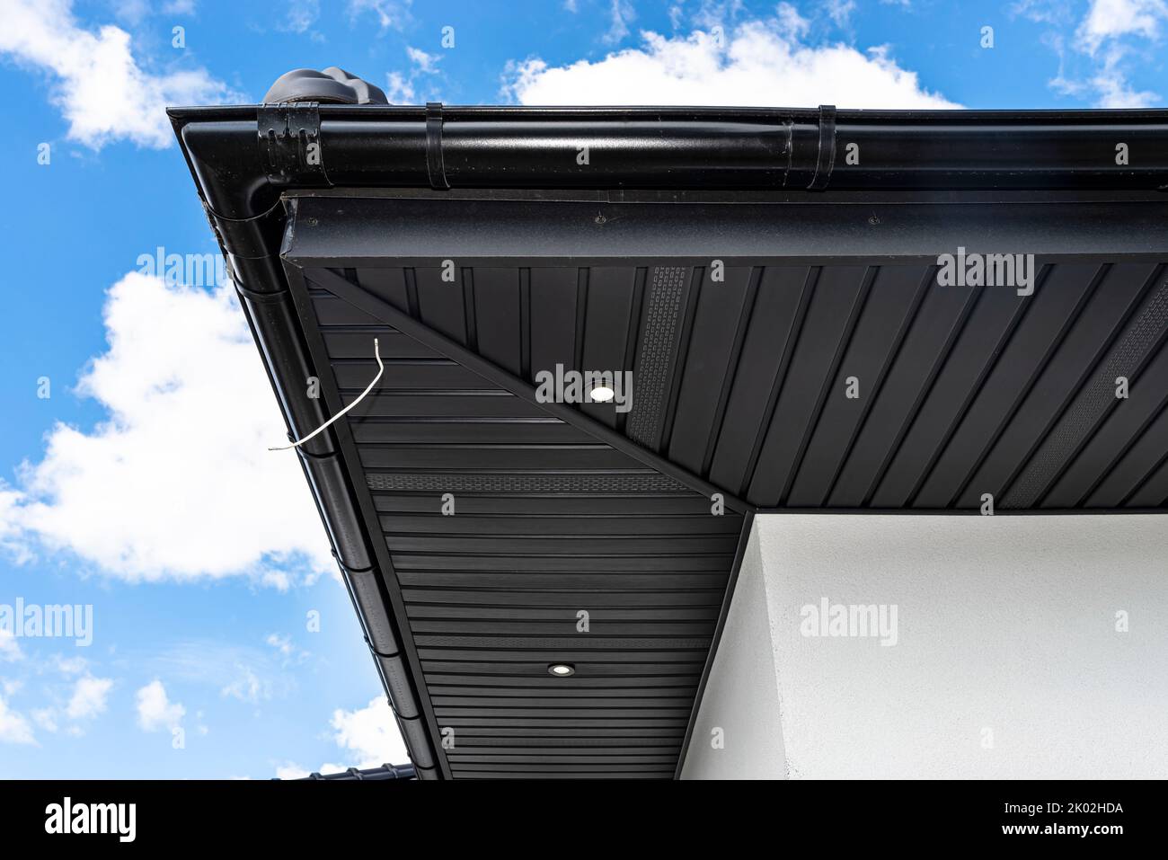 Metal roof lining hi-res stock photography and images - Alamy