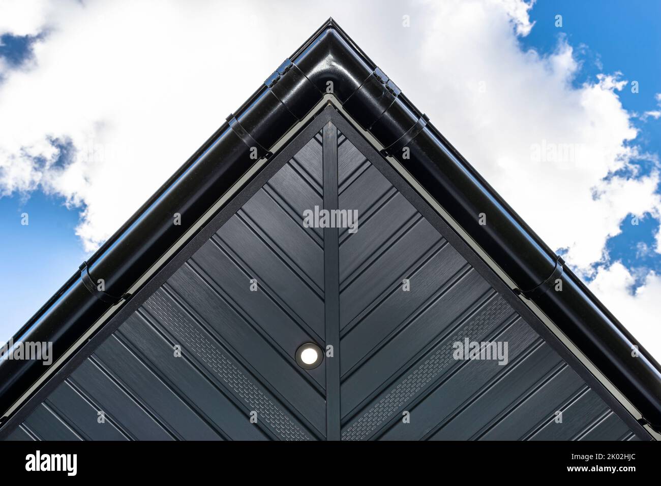 Metal roof lining hi-res stock photography and images - Alamy
