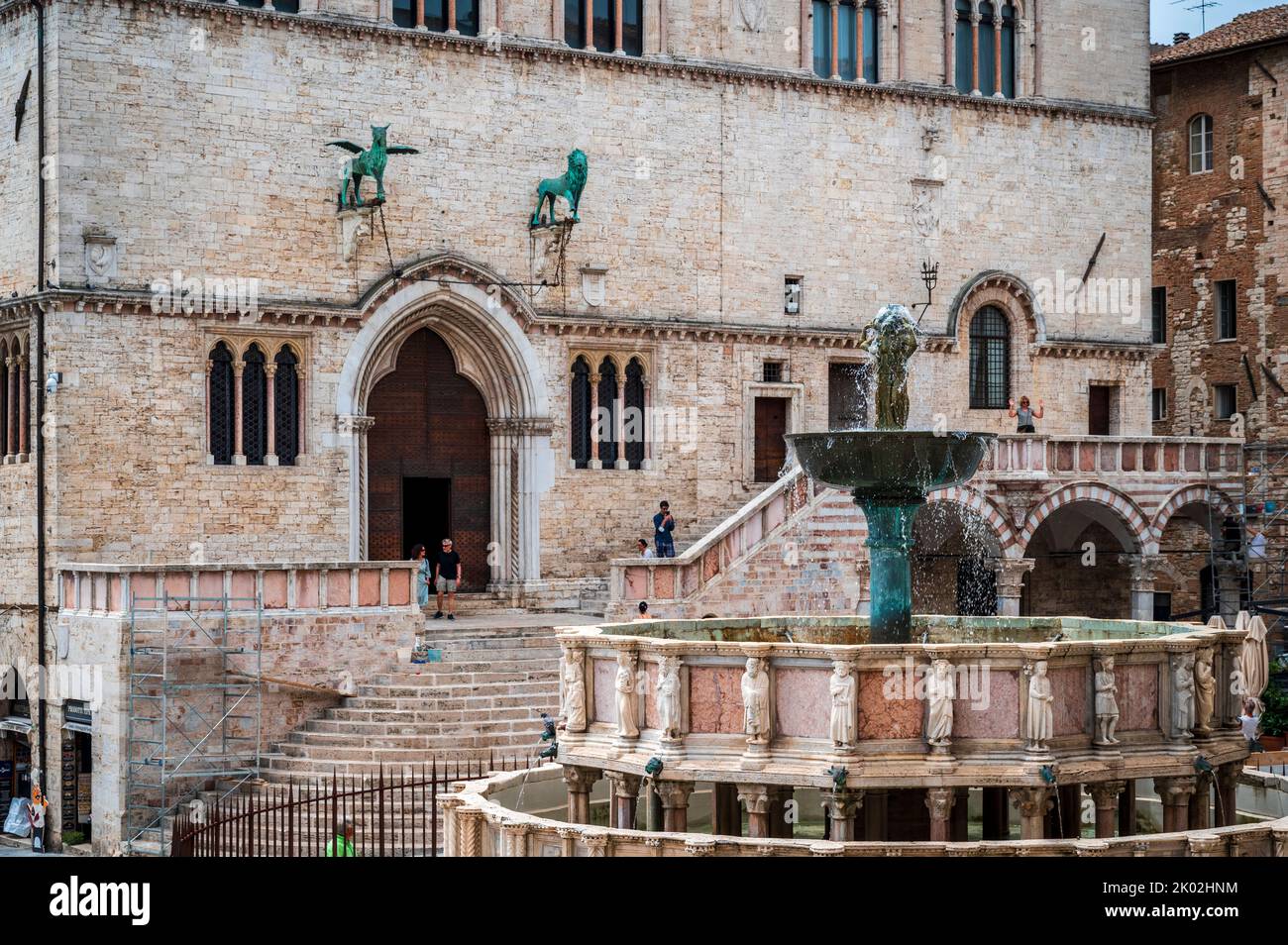 Perugia. Art of the palaces and churches of the medieval historic ...