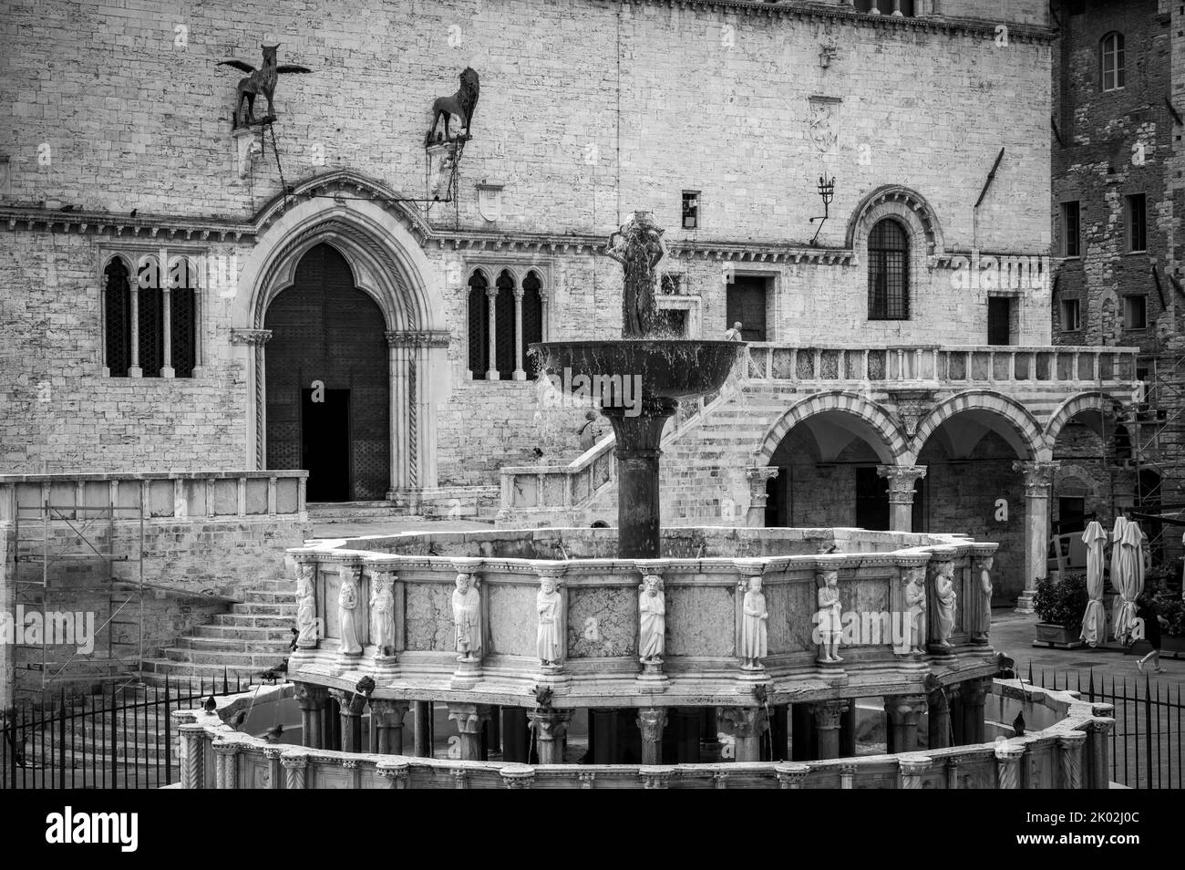 Perugia. Art of the palaces and churches of the medieval historic ...