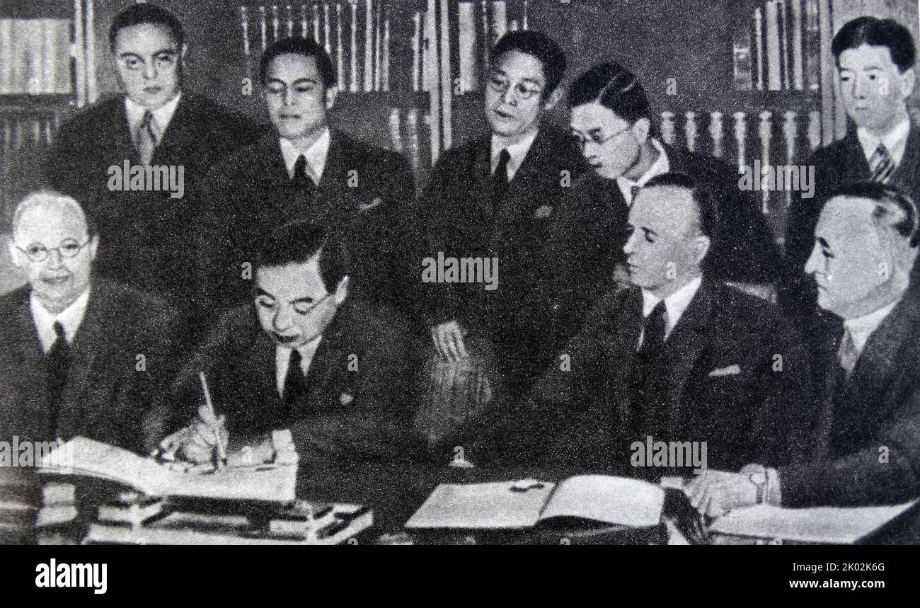 £25 hi-res stock photography and images - Alamy