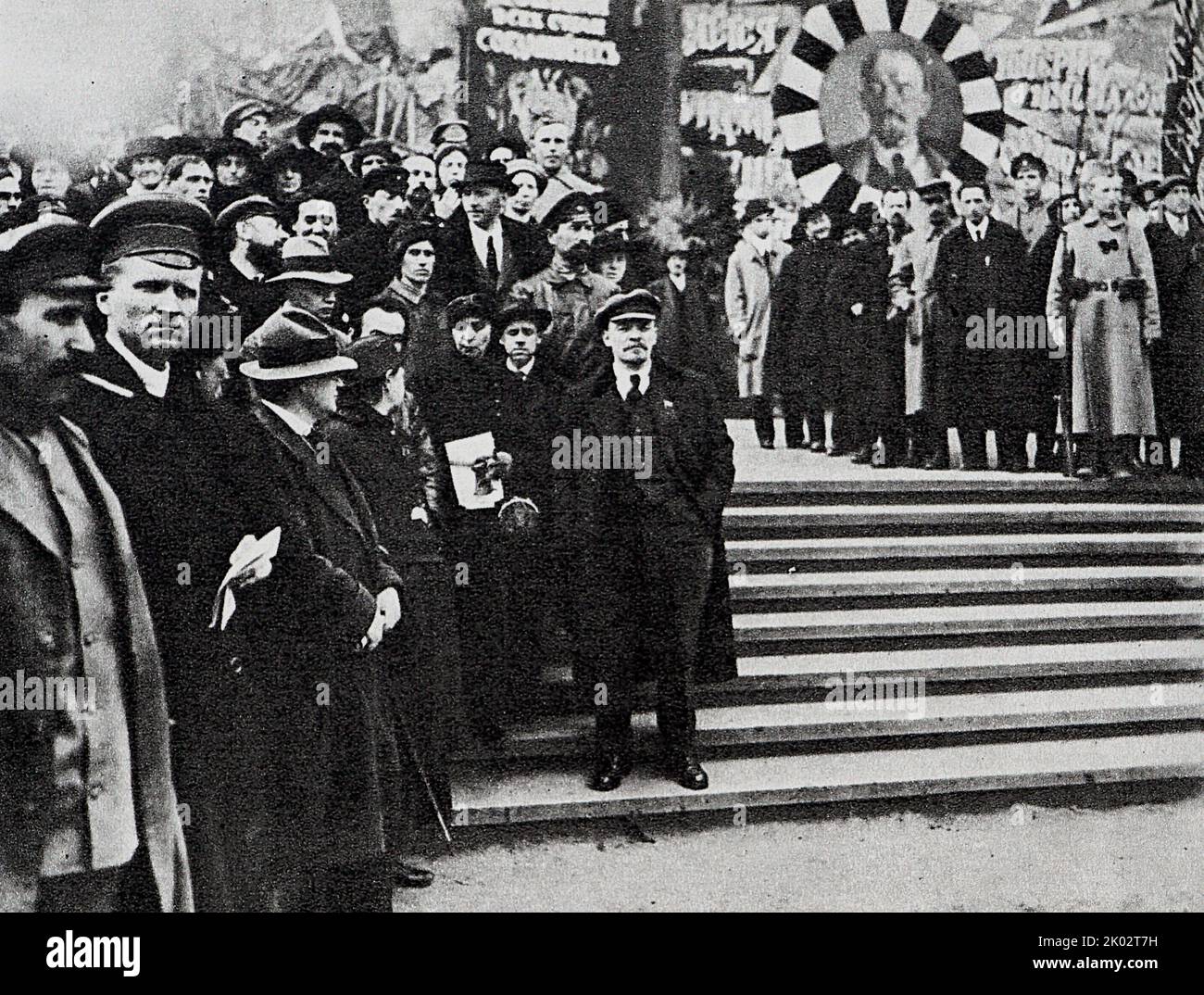 Lenin red square may day hi-res stock photography and images - Alamy