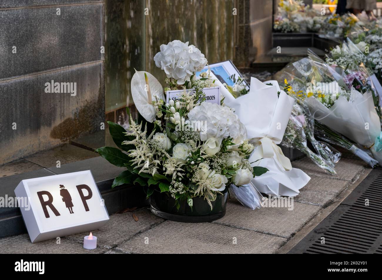 Rip queen elizabeth ii hi-res stock photography and images - Alamy