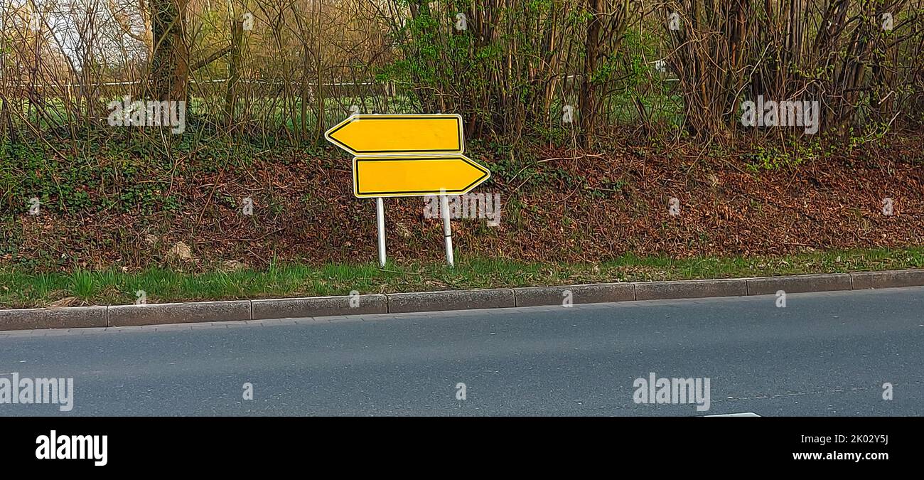 The two blank yellow road signs Stock Photo - Alamy