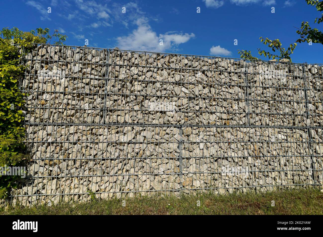 Gabion systems hi-res stock photography and images - Alamy