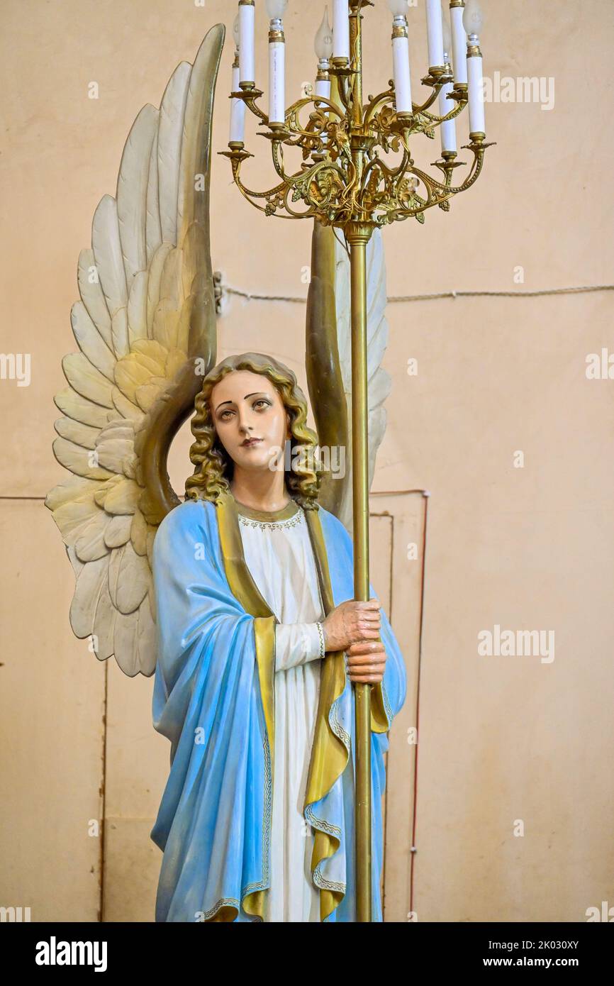 Sculpture holding a candle hi-res stock photography and images - Alamy