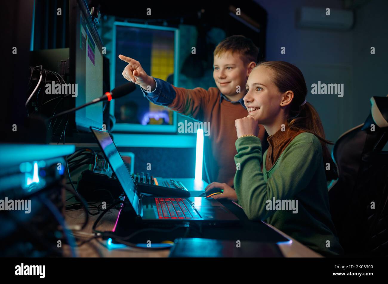 Child audio recording studio hi-res stock photography and images - Alamy