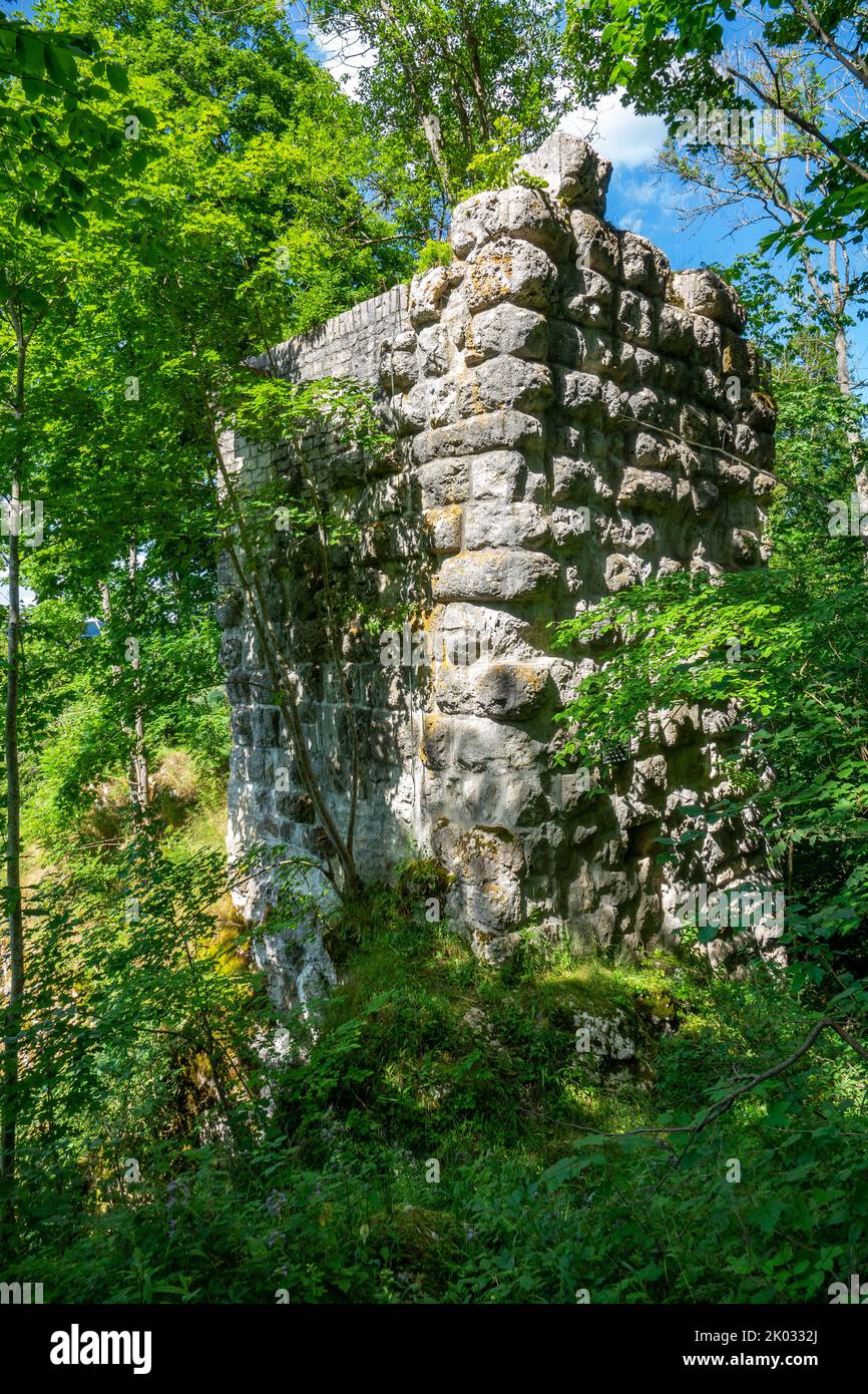 The Blankenstein castle ruin was a spur castle on a 710 m above sea ...